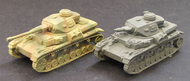 Pz IV F1, F2 or G Tank . 1 supplied - picture shows assembly options ...